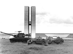 História – O regime civil-militar de 1964 a 1985 – Conexão Escola SME
