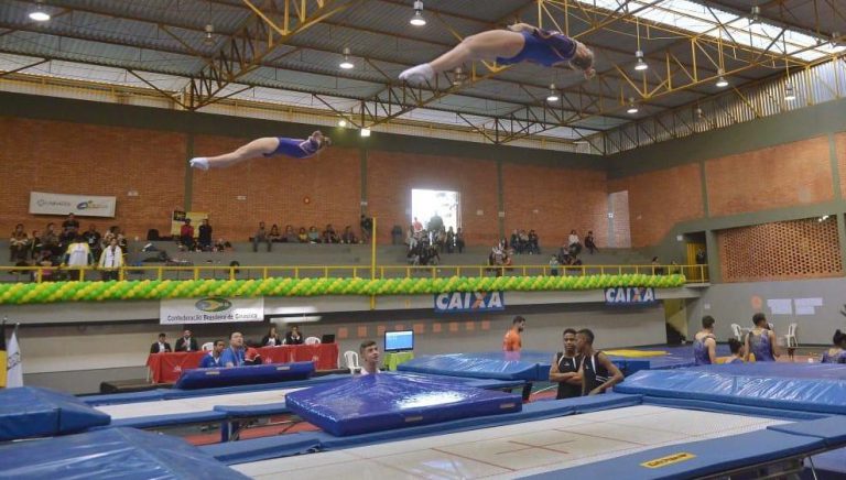 Educação Física – Ginástica de Trampolim – Conexão Escola SME